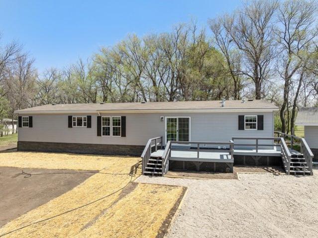 1405 73rd St SE, Minot, ND 58701