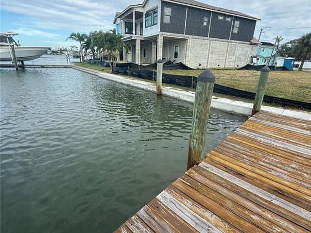 14060 W Parsley Dr, Madeira Beach, FL 33708 | MLS #TB8435 | Compass