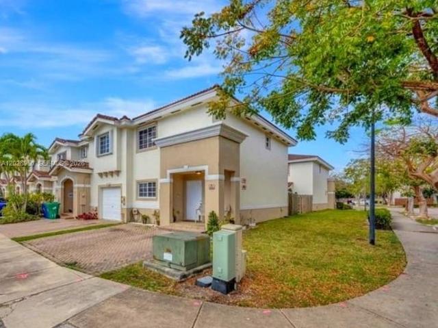 14062 SW 260th St Apt 101, Homestead, FL 33032