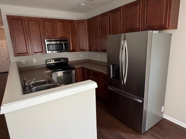 14065 Singleleaf Lane