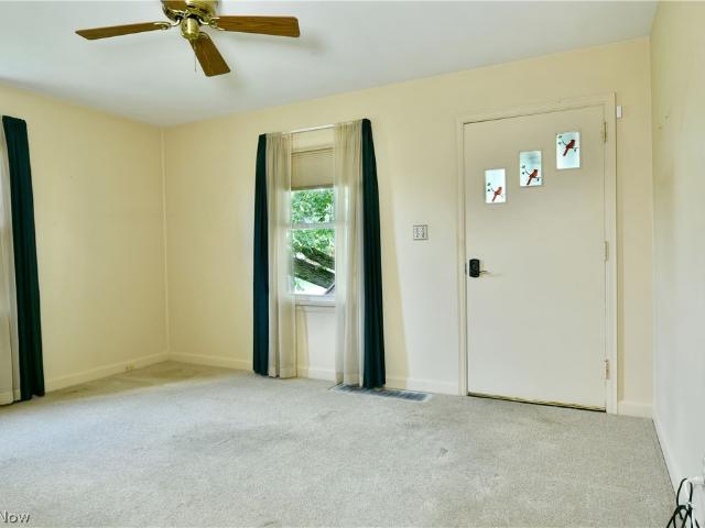 1406 Mazda Avenue NE