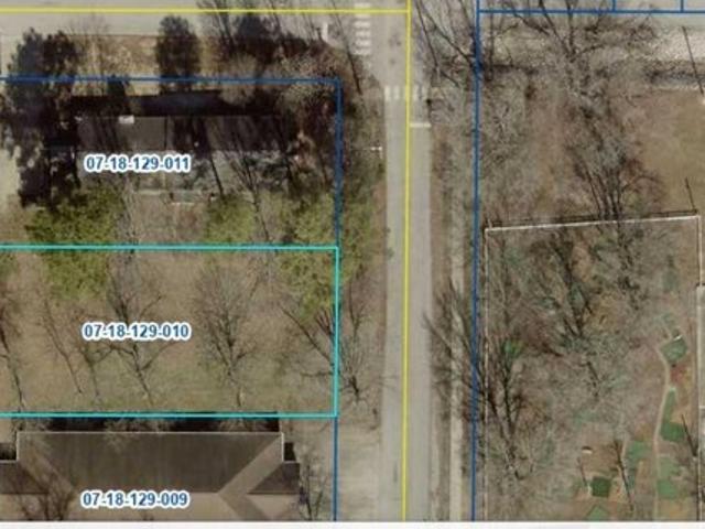 1406 N Garfield St, Marion, IL 62959