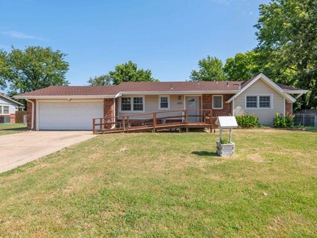 1406 N Lynnhurst Ave, Wichita, KS 67212