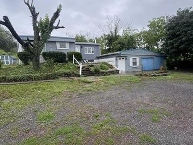 1406 N State St, Pottstown, PA 19464