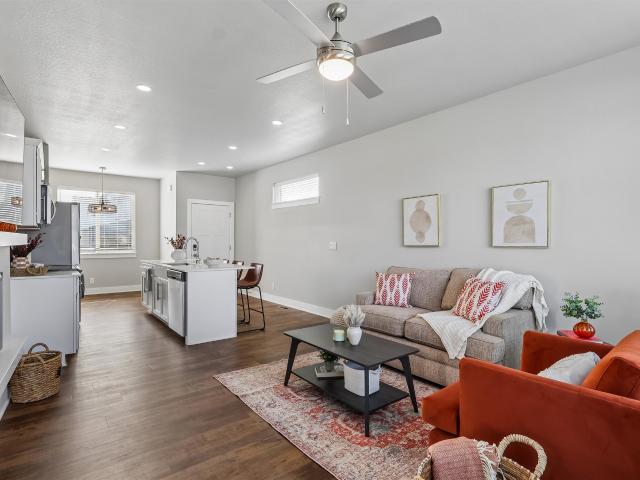 1406 NE Little Beaver Drive
