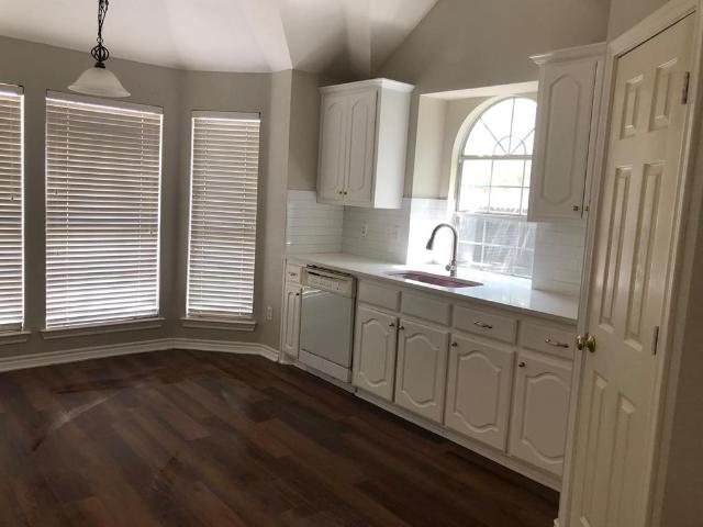 1406 Oxford Drive