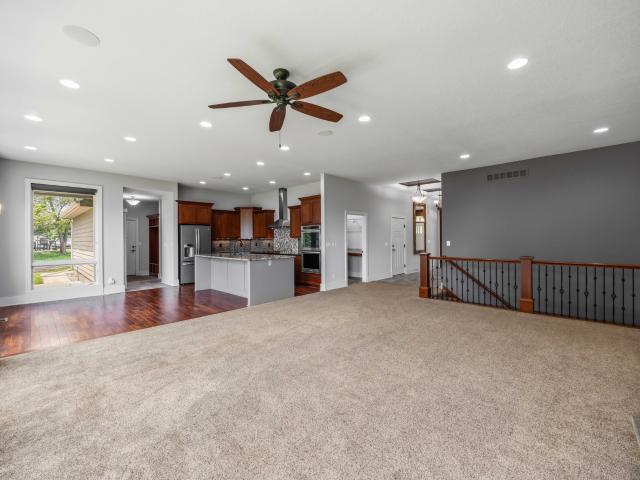 1406 Oakwood Drive
