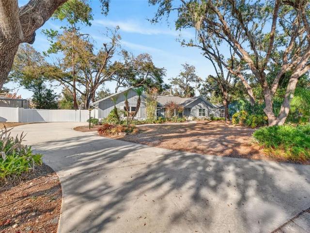 1406 Big Oak Ct, Brandon, FL 33511 | MLS #TB8479 | Compass