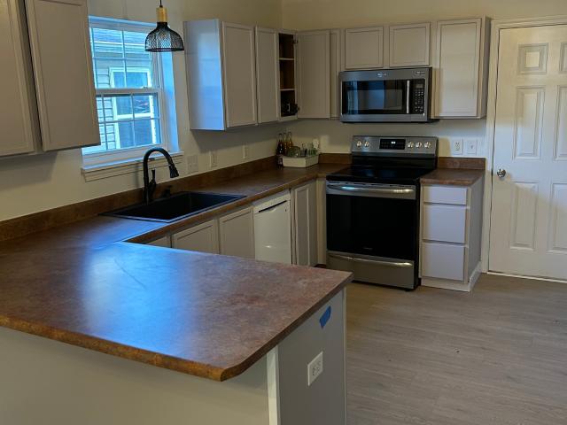 1406 Bluff View Court