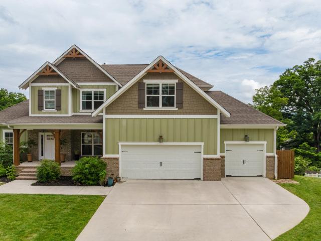 1406 Bridgeview Drive