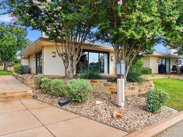 1406 Broken Hls, Horseshoe Bay, TX 78657