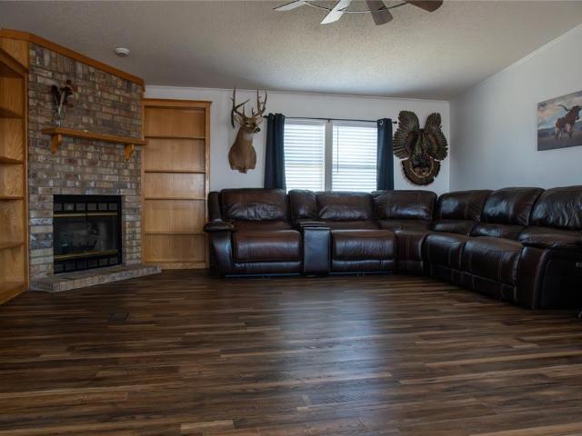 1406 Canyon Hills Drive