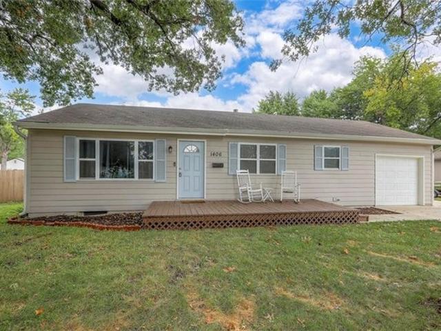 1406 E Loula St, Olathe, KS 66061