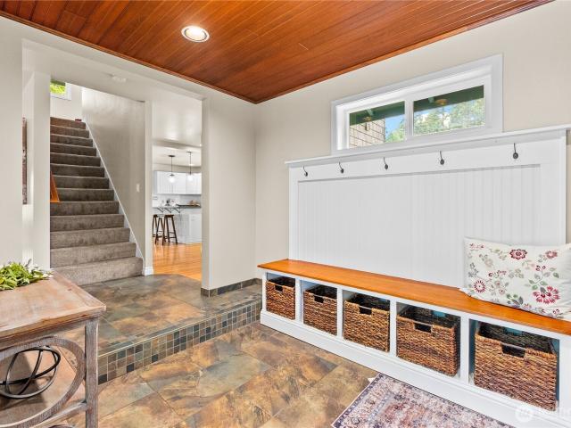 1406 Eskridge Boulevard SE
