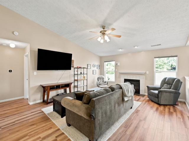 1406 Fall Ridge Drive