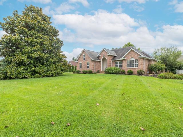 1406 Gray Fox Ln