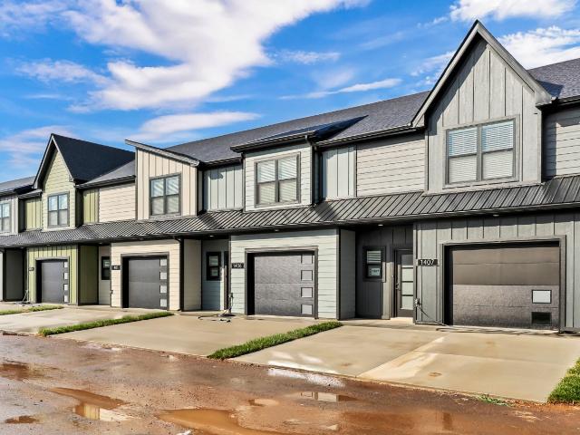 1406 Jonathan Wade Circle