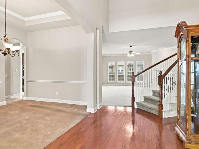 1406 Lennox Way