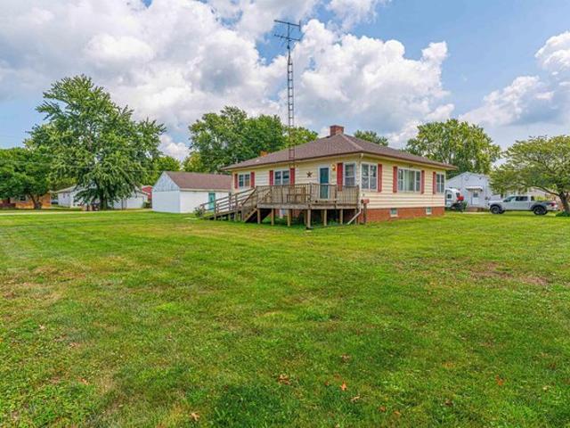 1406 Pulaski St, Lincoln, IL 62656