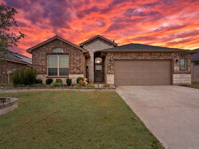 1406 Pleasanton Rd, Cleburne, TX 76033