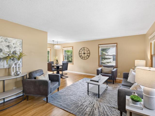 1406 Price Avenue