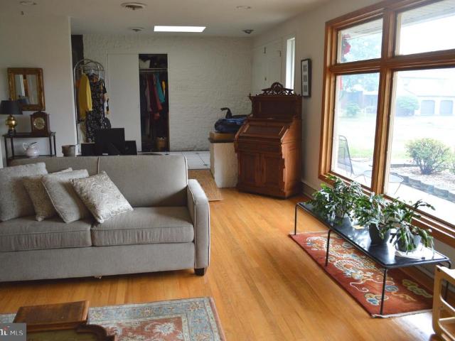 1406 Regency Circle