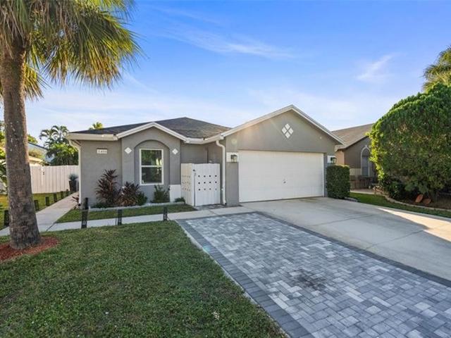 1406 Red Apple Ln, West Palm Beach, FL 33415
