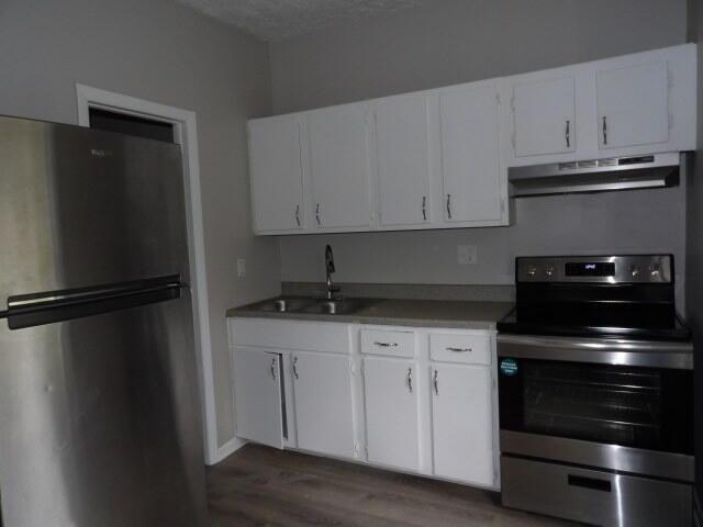 1406 Roosevelt Avenue