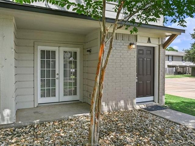 1406 Summit St Apt A, College Station, TX 77845