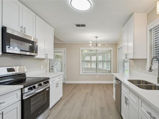 1406 Shakespeare Court