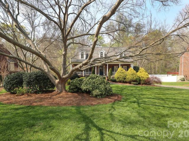 1406 Woodhurst Drive