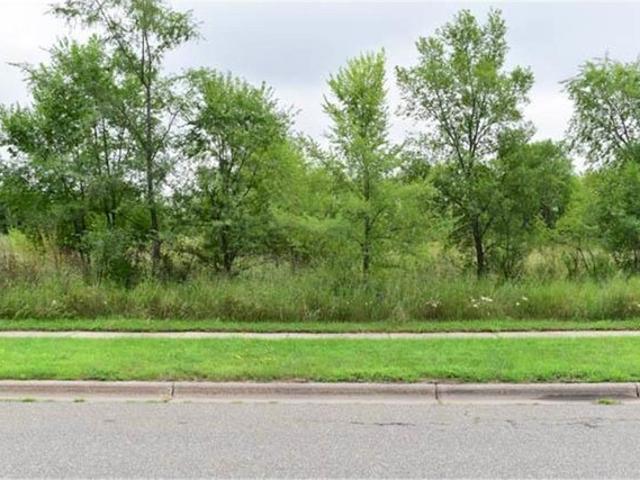 1406 23rd St SE, Saint Cloud, MN 56304