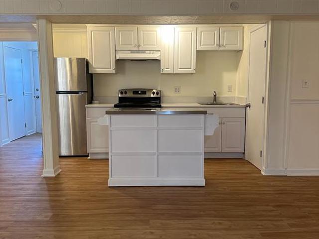1407 Main Street N # L