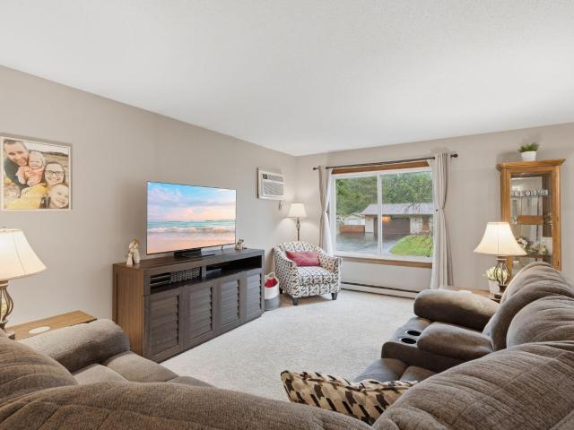 1407 Meadowlark Lane