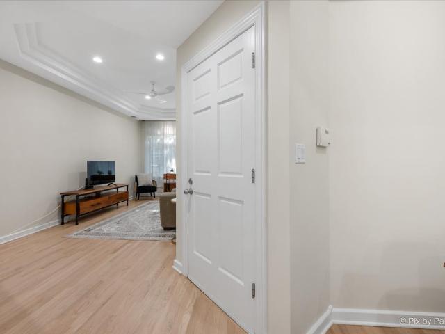 1407 N Mohawk Street # 1