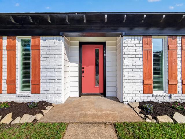1407 Neptune Lane