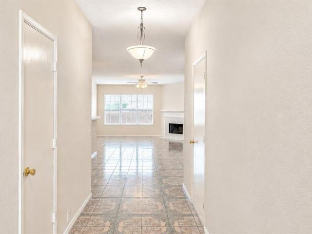 1407 Autumncrest Drive