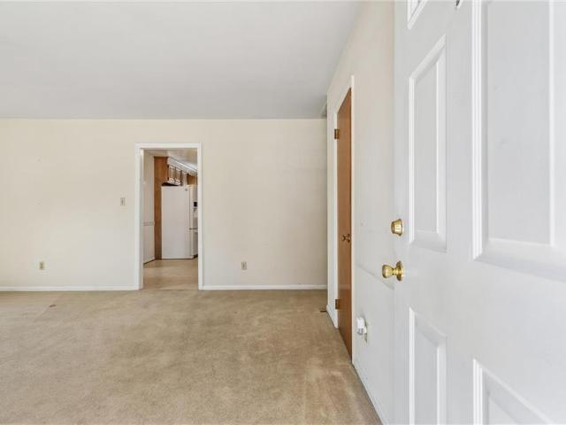 1407 Adams CIR