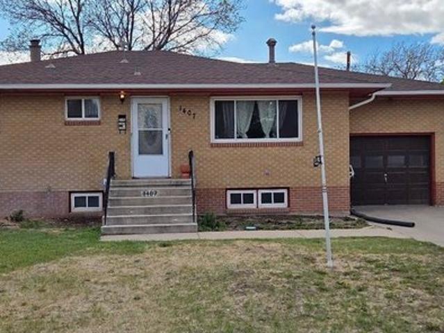 1407 Adams Cir, Sterling, CO 80751