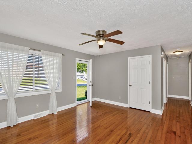 1407 Beulah Park