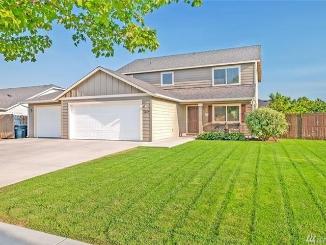 1407 E Crossroads Dr, Moses Lake, WA 98837