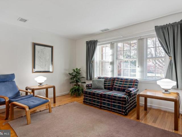 1407 E Abingdon Drive Unit 2, Alexandria, US, VA
