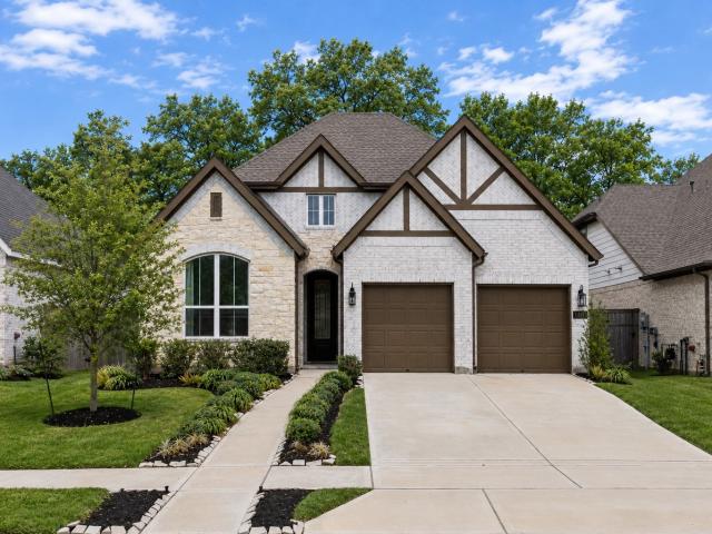 1407 Emma Lake Drive