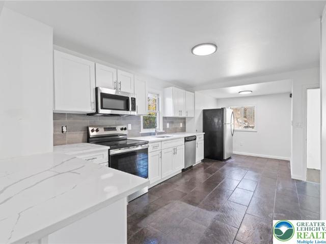 1407 Fretz