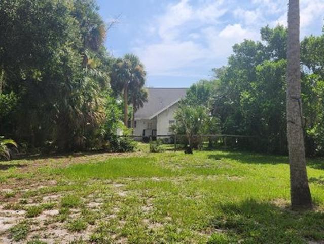 1407 Indian River Ave, Titusville, FL 32780