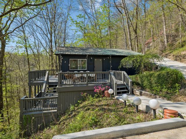 1407 Lakeside Dr, Smithville, TN 37166 | MLS #3170 | Compass
