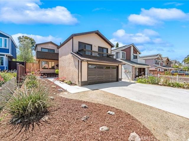 1407 Lakeside Ln, Huntington Beach, CA 92648