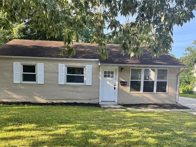 1407 Paula Dr, Champaign, IL 61821