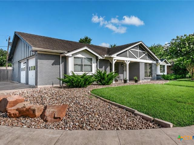 1407 Plantation Road