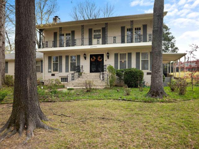 1407 Redbud